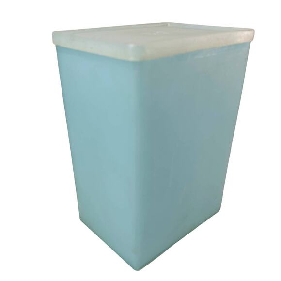 Tupperware | Kitchen | Vintage Tupperware Teal Blue 484 Half Gallon Ice ...